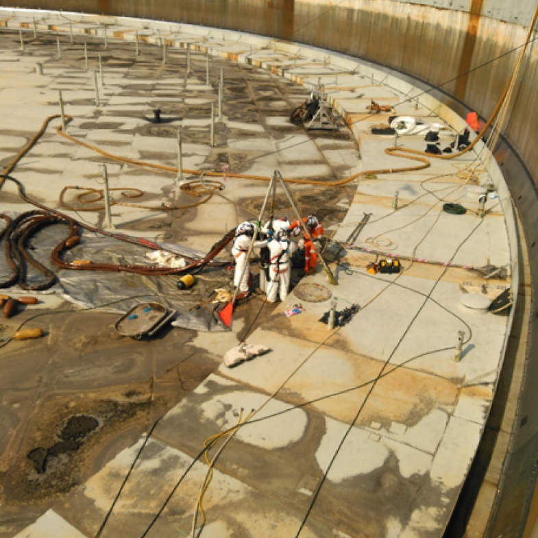 Robotic online cleaning and inspection at QIT